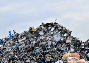 Cómo funciona la compra y recogida de chatarra: todo lo que necesitas saber - Karonia | Gestión ...